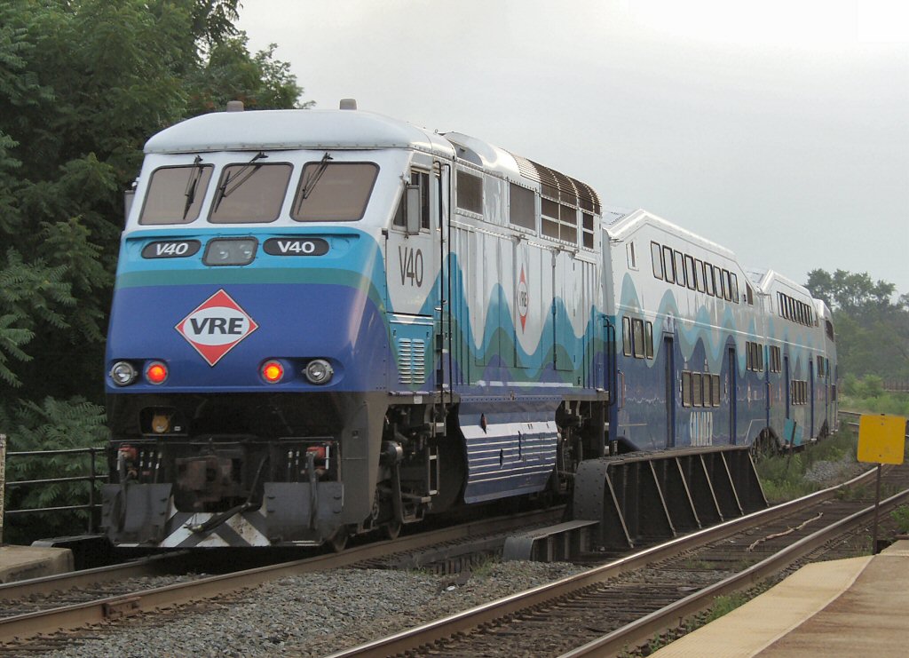 VRE Leased Seattle Sounder Train Set Heads for Washington Early this Fine Summer Morning